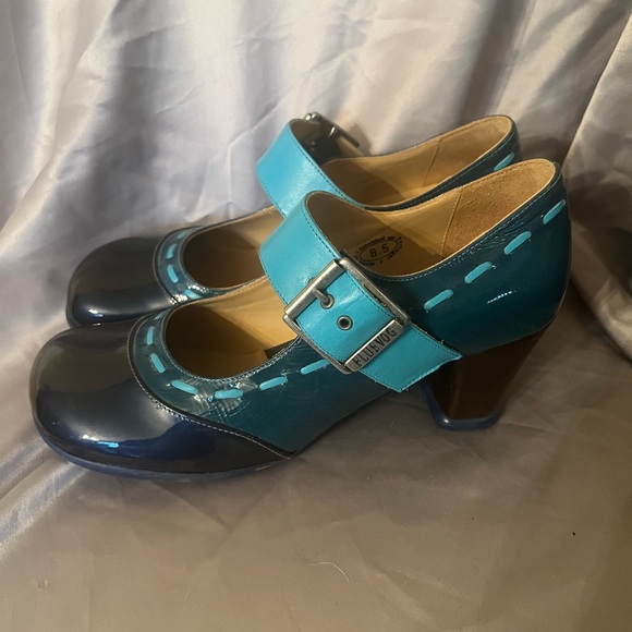 John Fluevog | Shoes | John Fluevog Patent Blue Dr Henry Size 85 | Poshmark